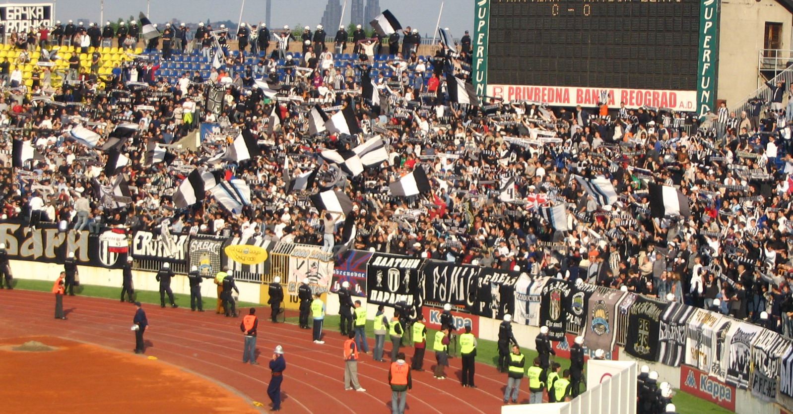 UEFA ponovo kaznila Partizan – zašto se nastavlja praksa kažnjavanja i ...